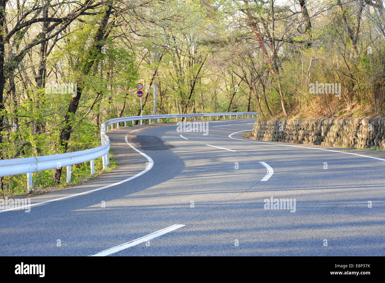Empty street in japan hi-res stock photography and images - Alamy