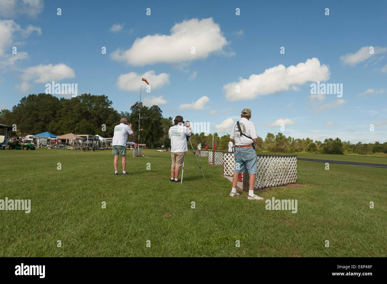 Remote controlled plane club hi-res stock photography and images - Alamy