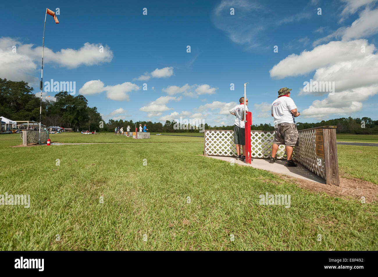 Remote controlled plane club hi-res stock photography and images - Alamy