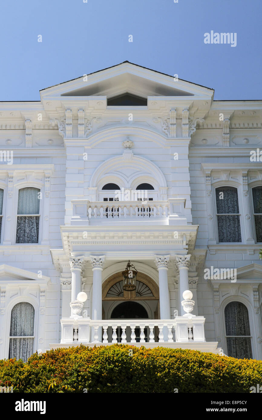 Casebolt hi-res stock photography and images - Alamy