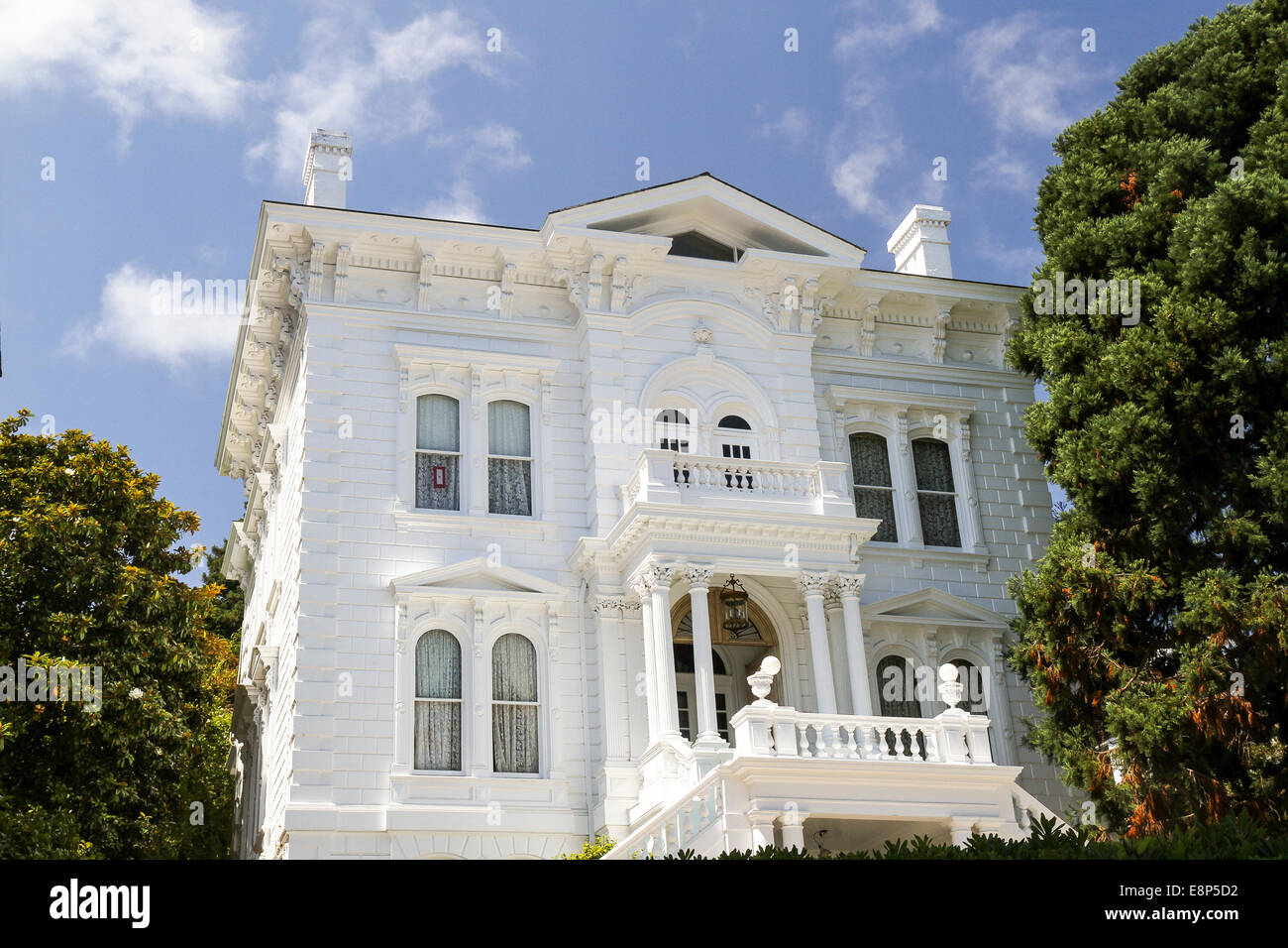 Casebolt hi-res stock photography and images - Alamy