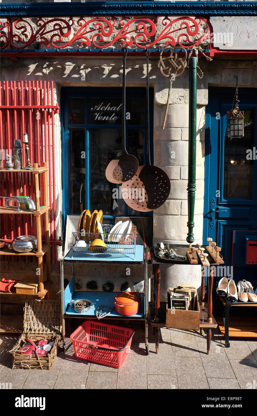 Brocante france hi-res stock photography and images - Alamy