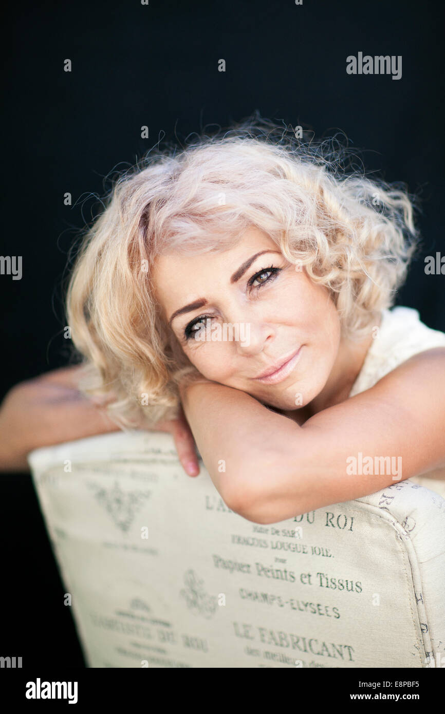 Portrait of beautiful senior woman Stock Photo - Alamy