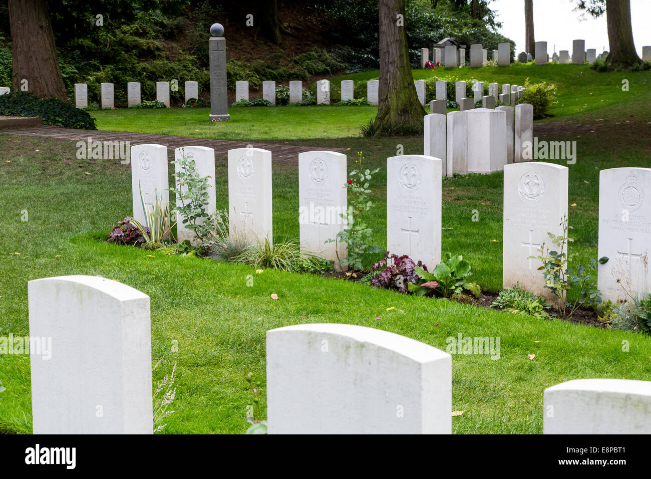 Military cemetery of Saint Symphorien, German and British war graves ...