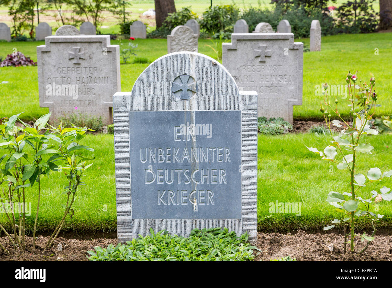Military cemetery of Saint Symphorien, German and British war graves ...