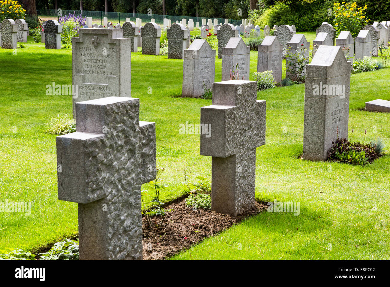 Military cemetery of Saint Symphorien, German and British war graves ...
