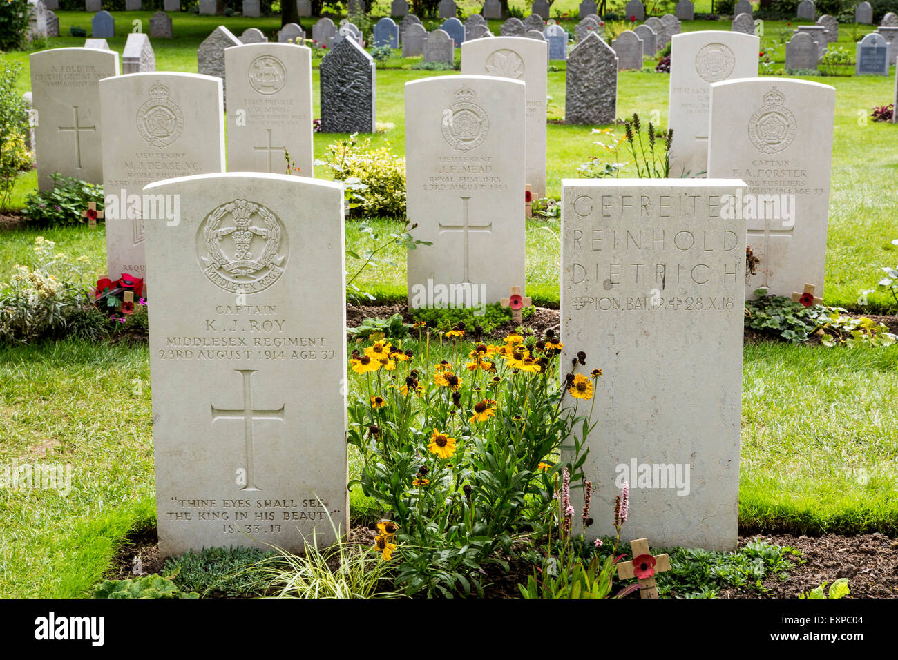 Military cemetery of Saint Symphorien, German and British war graves ...