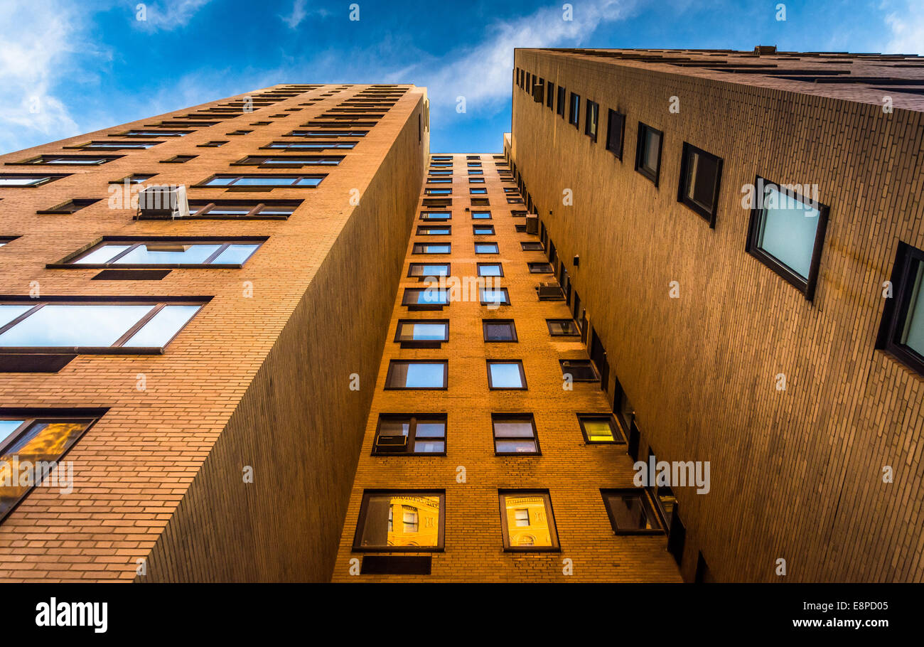 Apartment building in the Upper East Side, Manhattan, New York Stock ...