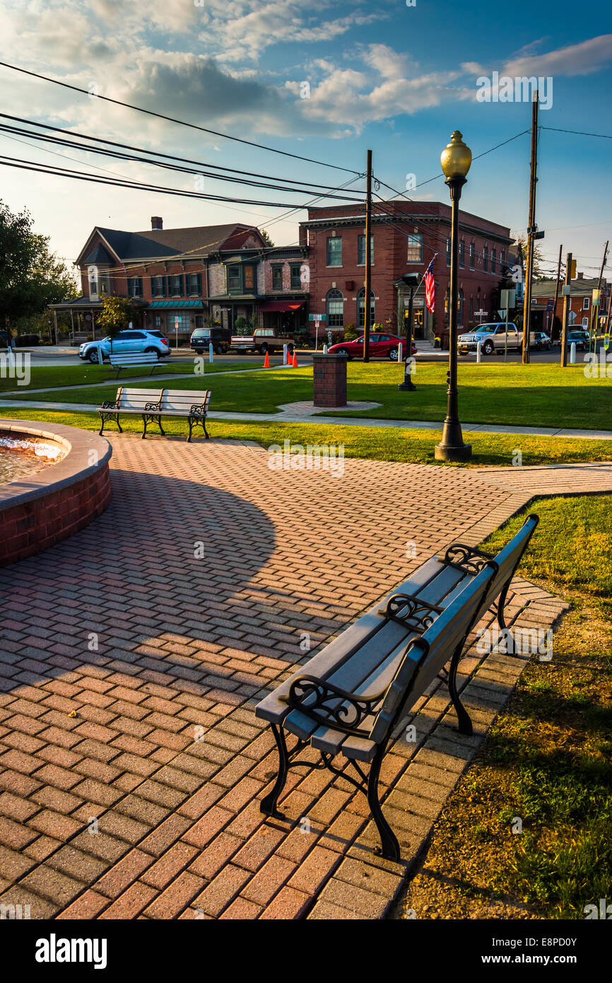 Benches on the town square in New Oxford, Pennsylvania Stock Photo - Alamy