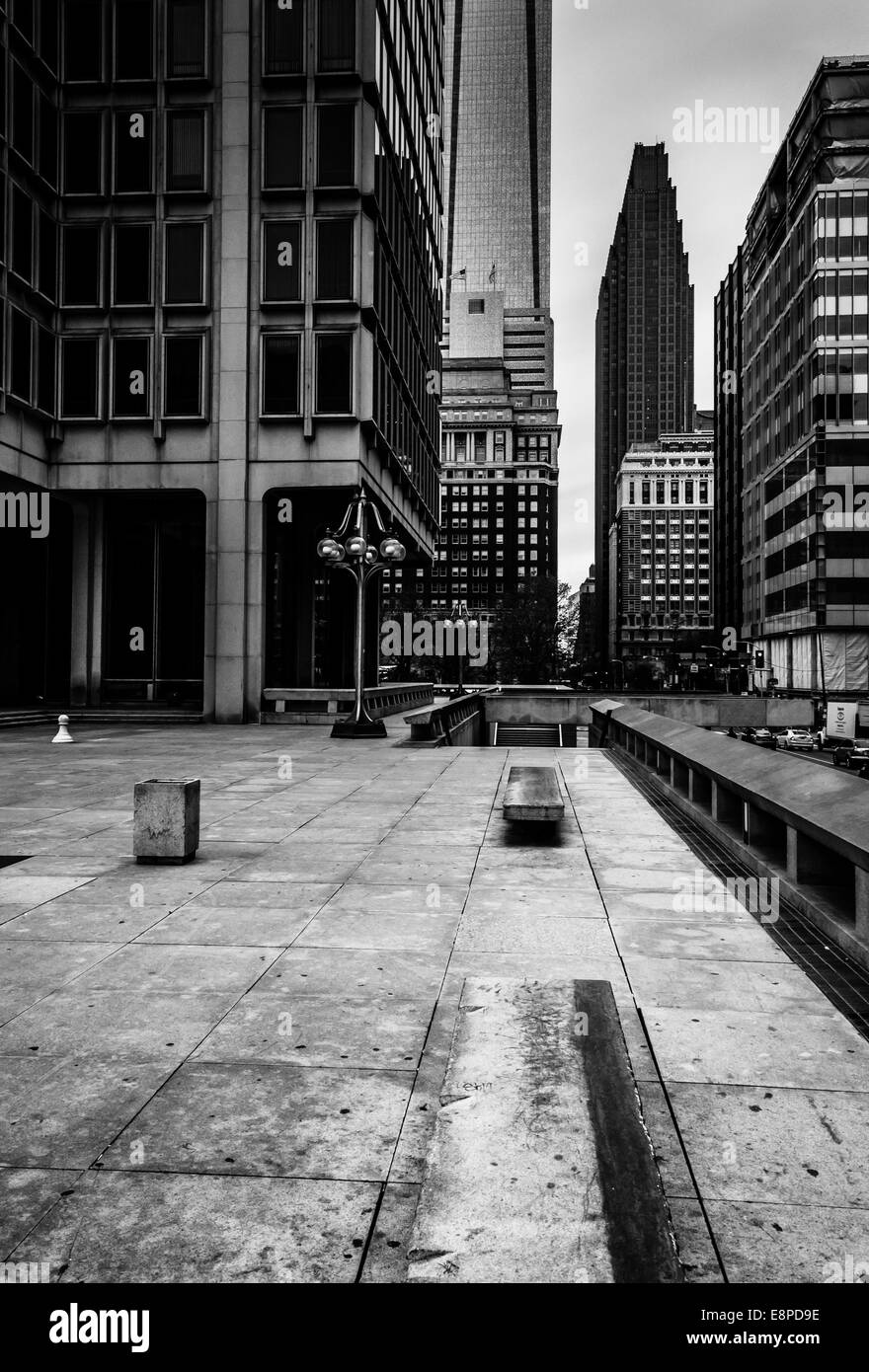 Modern building in philadelphia Black and White Stock Photos & Images ...