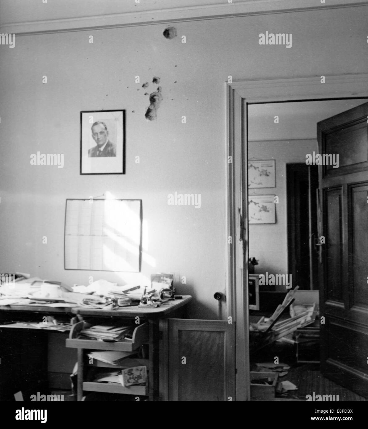 The picture from the Nazi news service shows - in the run-up to the ...