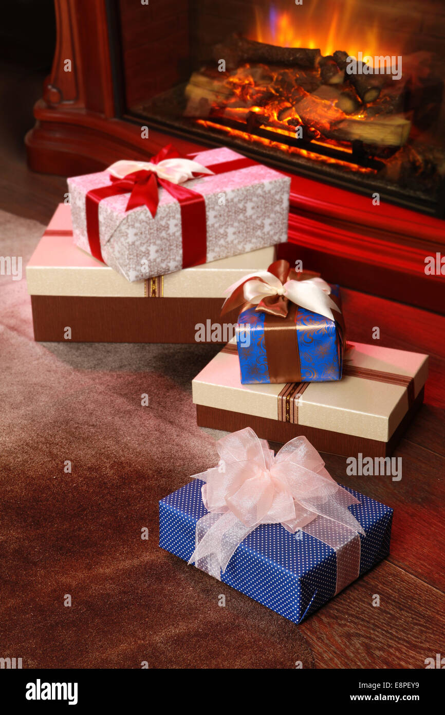 Fireplace boxes hi-res stock photography and images - Alamy