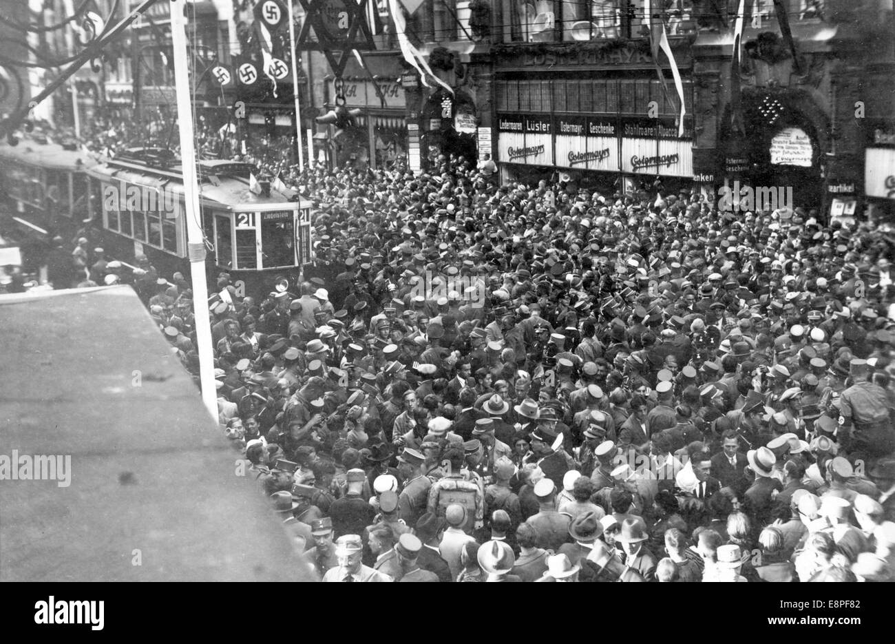 Nuremberg Rally 1933 in Nuremberg, Germany - People crowd the streets ...
