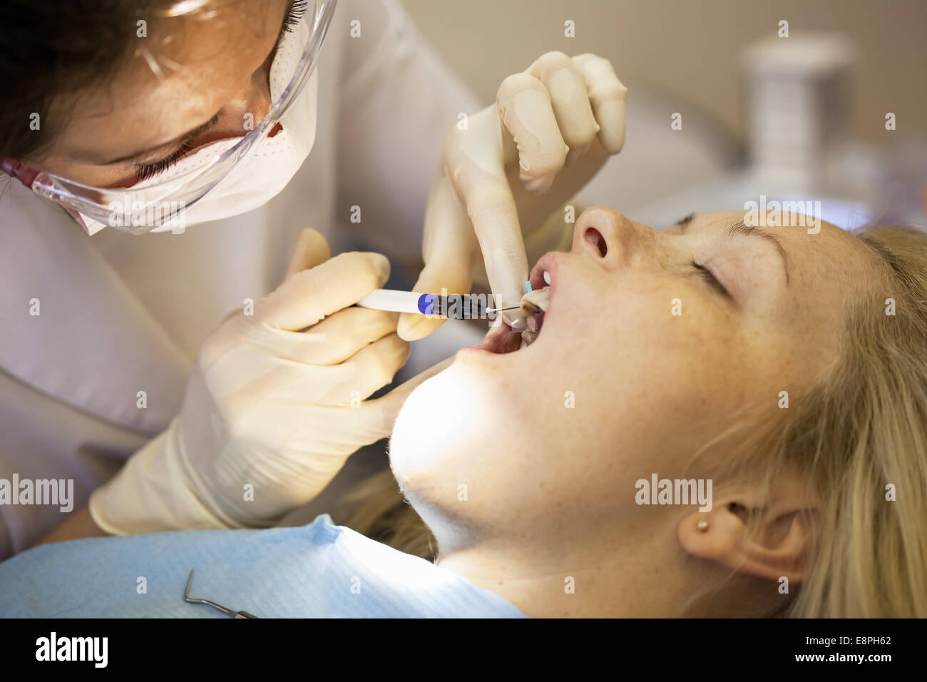 Woman dentist patient dental hi-res stock photography and images - Alamy