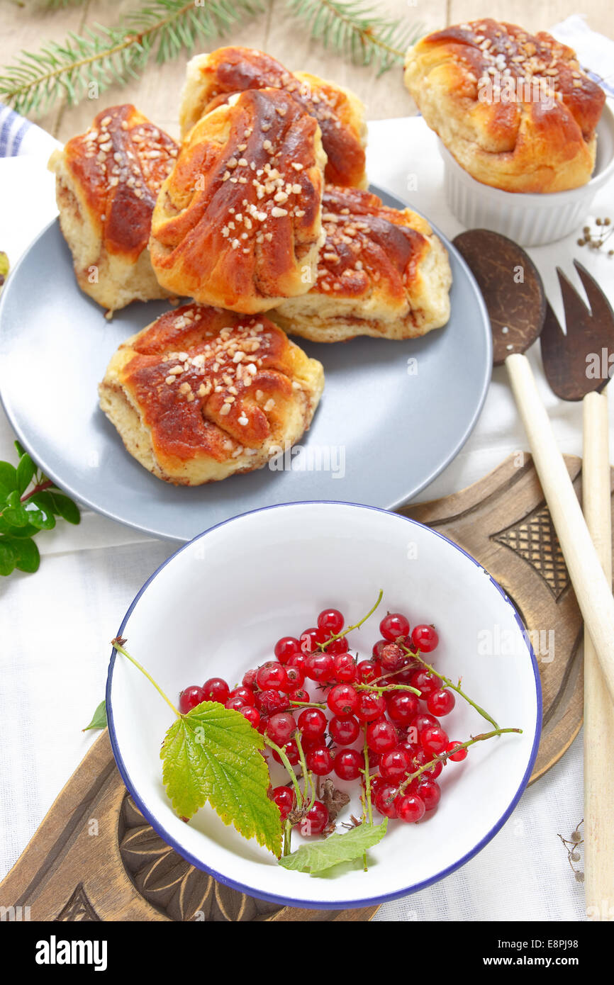 Currant bun hi-res stock photography and images - Alamy