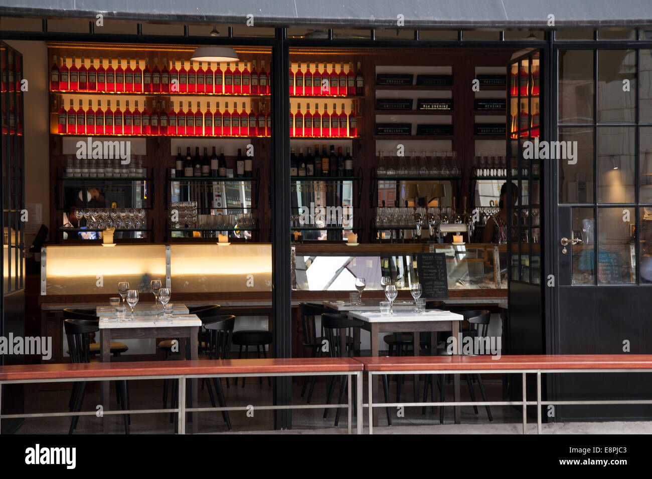 Capitol bar hi-res stock photography and images - Alamy