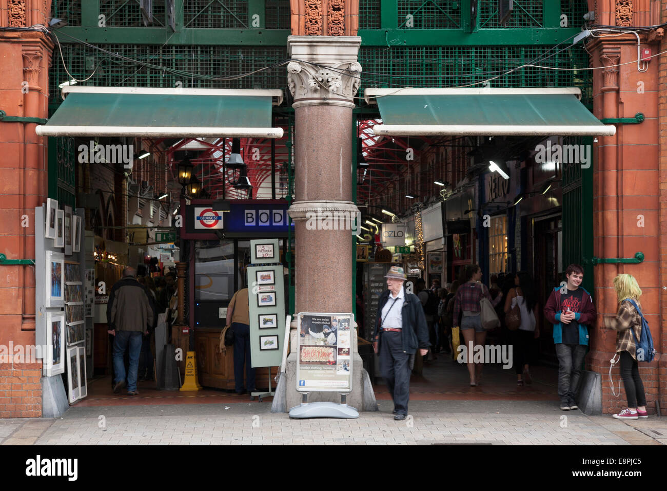 Georges street arcade dublin hi-res stock photography and images - Alamy