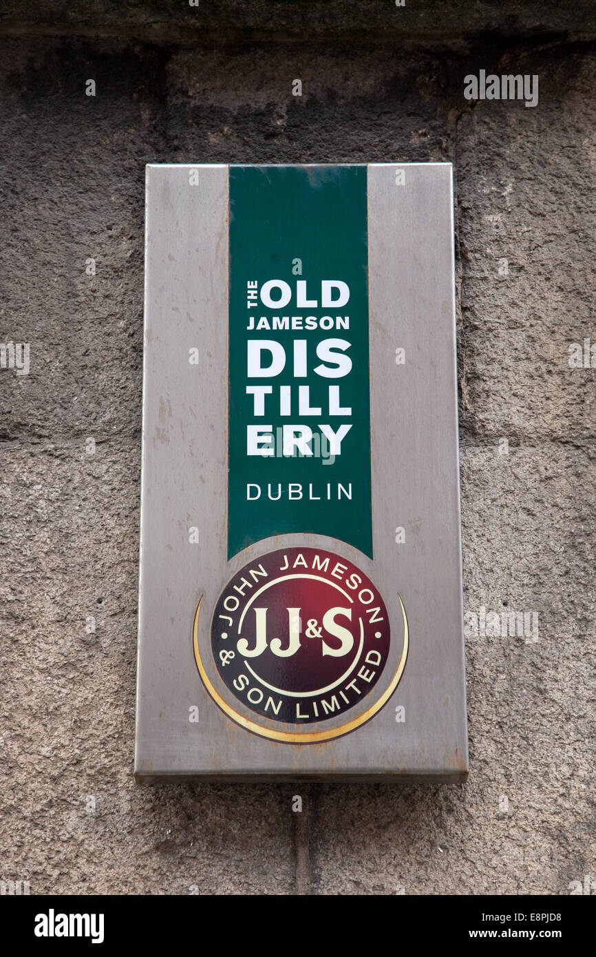 Irish whiskey poster hi-res stock photography and images - Alamy
