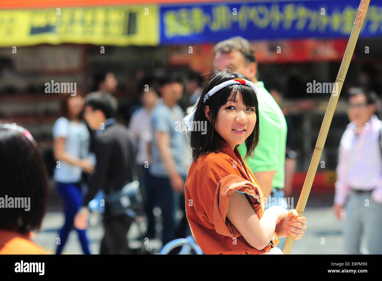 Pretty girl festival hi-res stock photography and images - Alamy