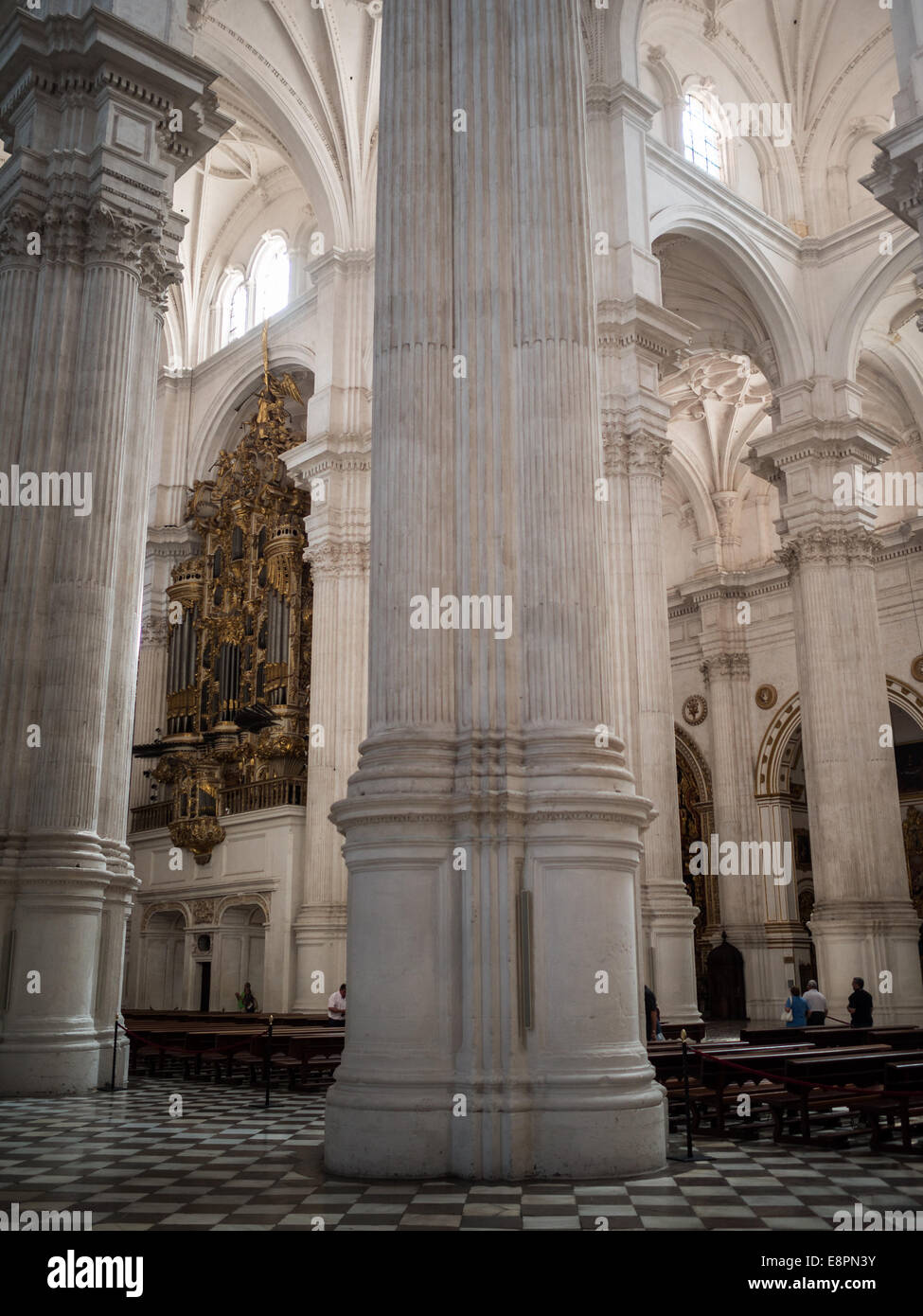 Renaissance columns hi-res stock photography and images - Alamy