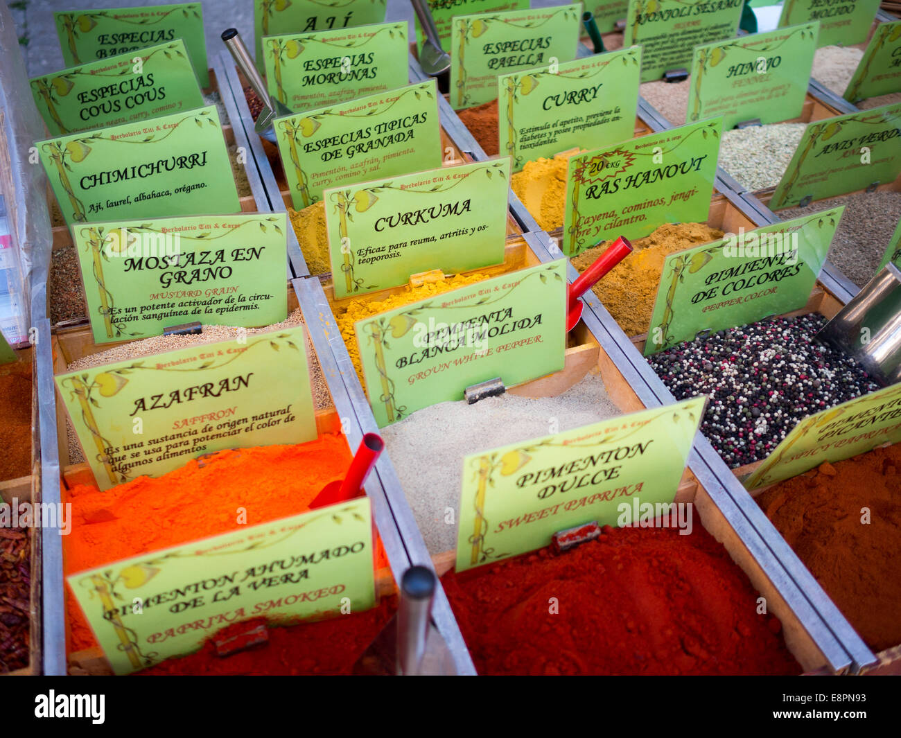 Spices for sale in a market Stock Photo - Alamy