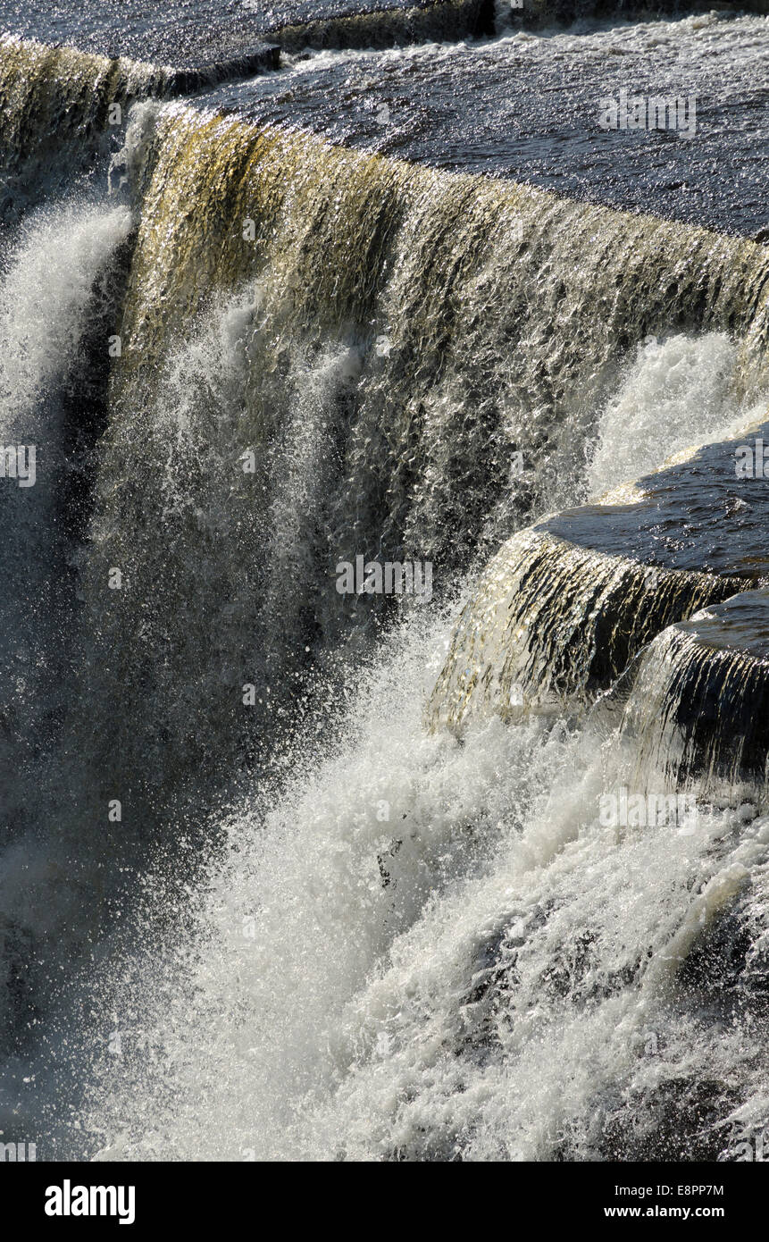 Cascading water over rocks in Kakabeka Falls Stock Photo - Alamy