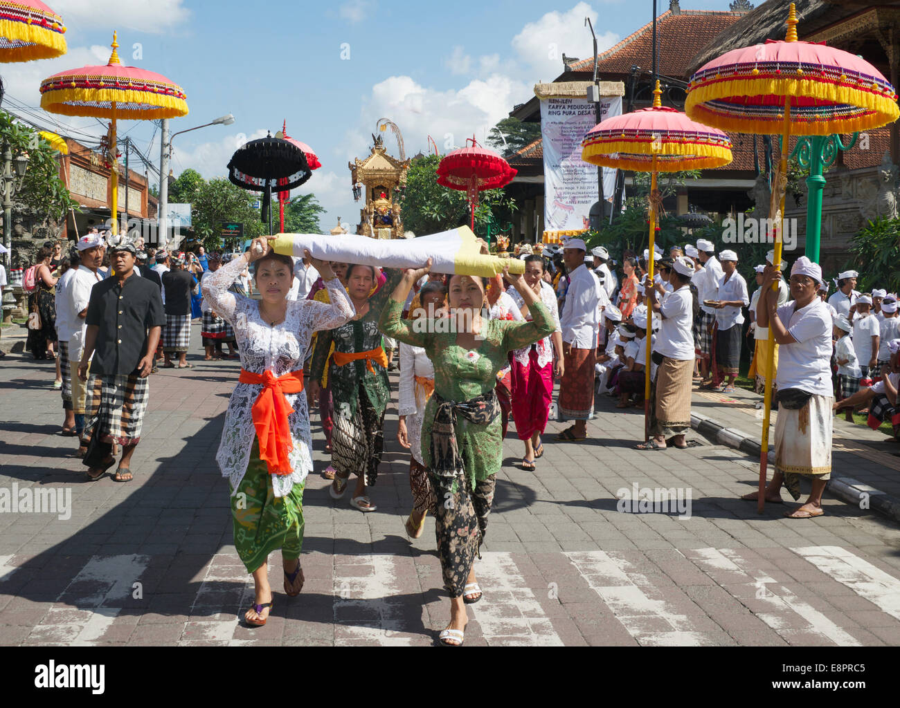 Balinese people in procession Ubud Bali Indonesia Stock Photo - Alamy