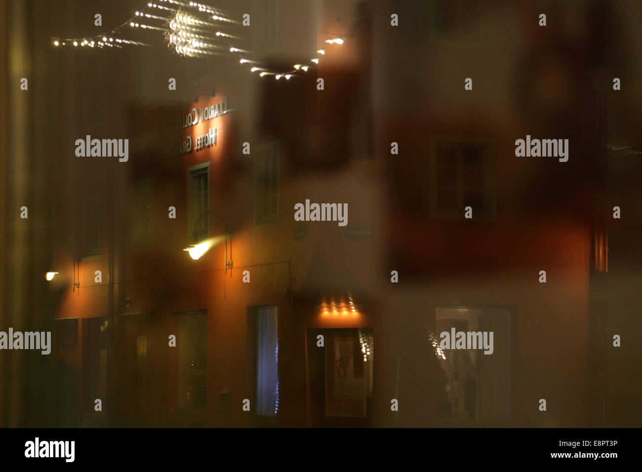 Reflections in a shop window hi-res stock photography and images - Alamy