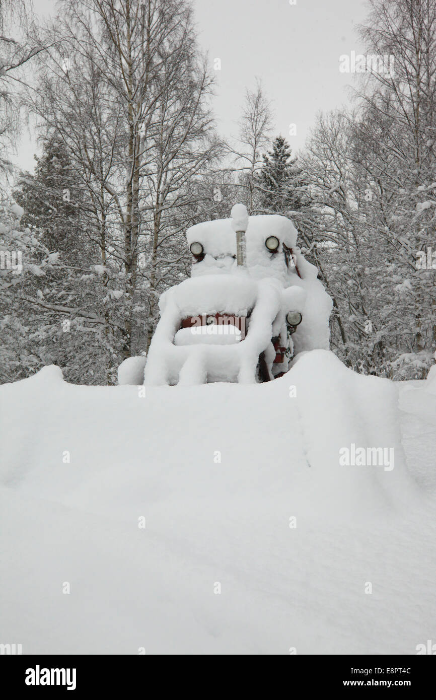 Shovel loader tractor hi-res stock photography and images - Alamy