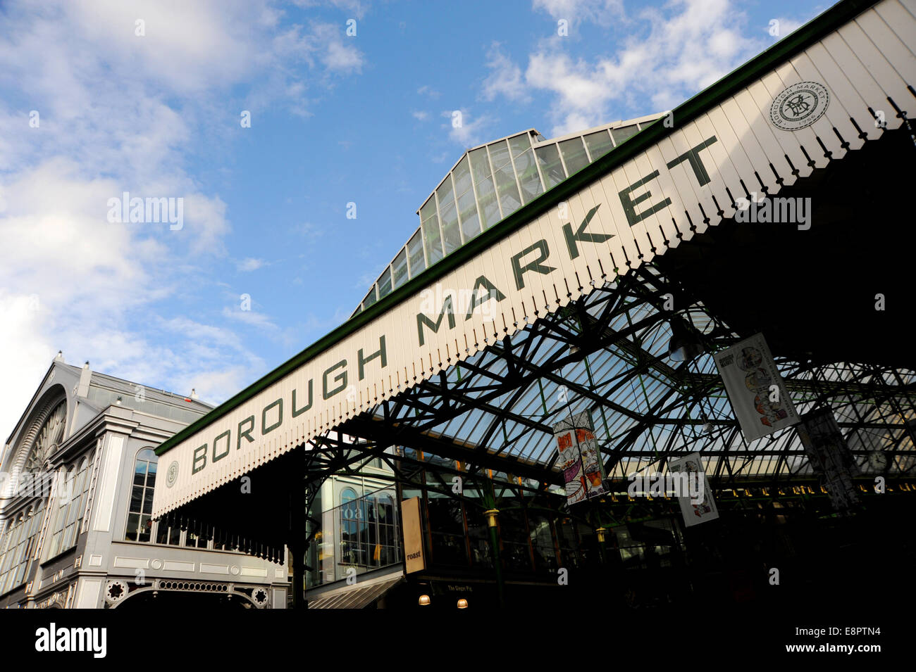 London borough market entrance shard hi-res stock photography and ...
