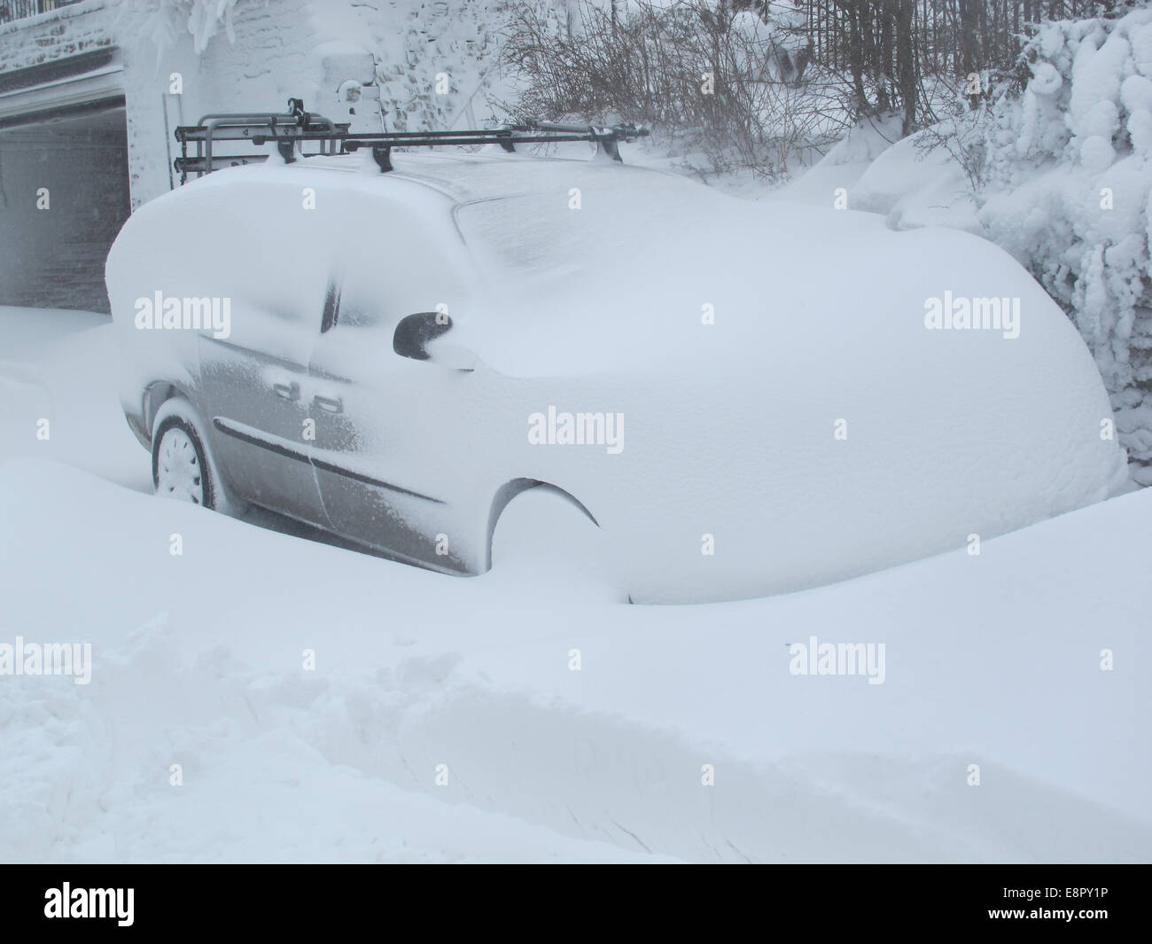 Buried car hi-res stock photography and images - Alamy