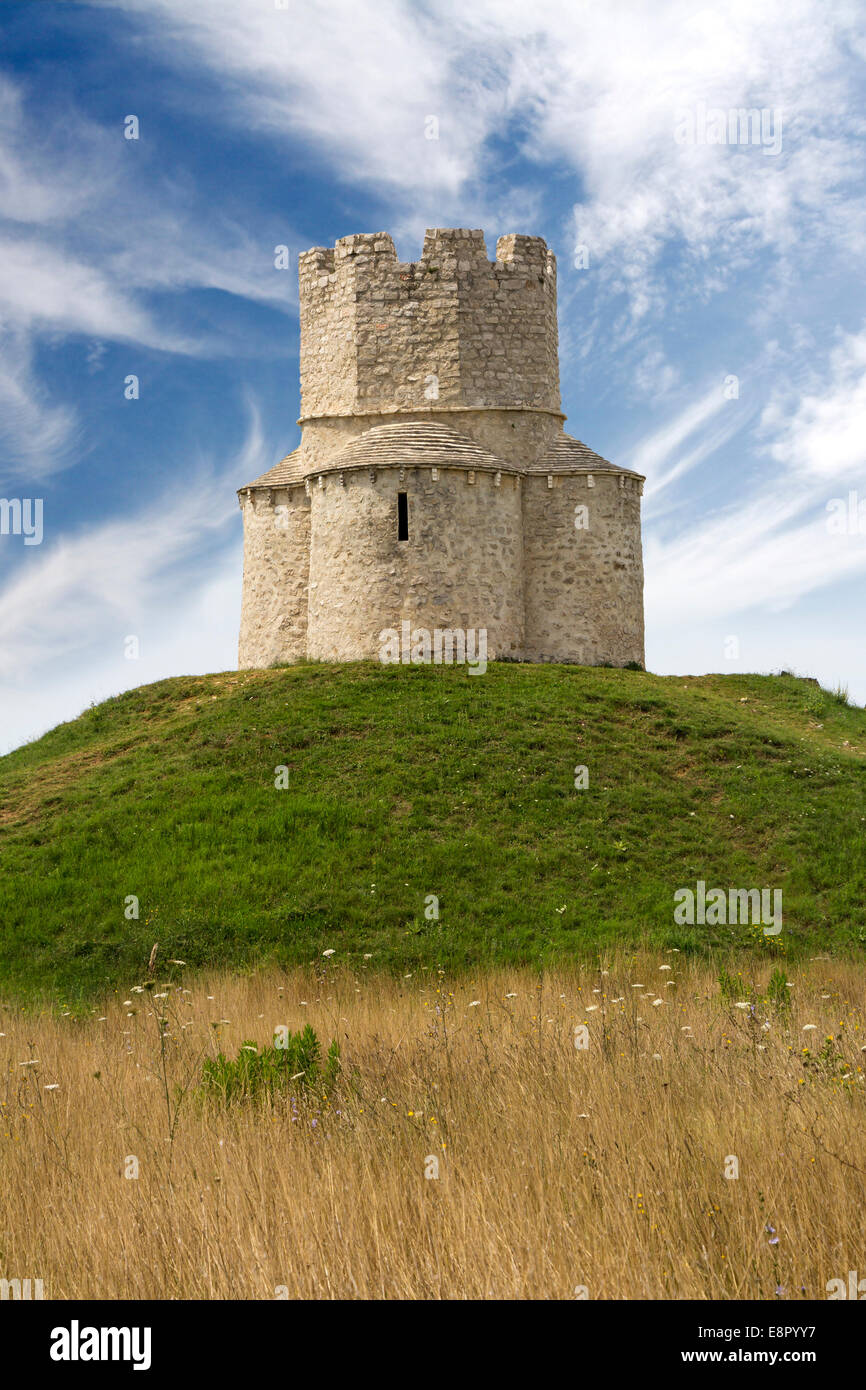 Old stone church hi-res stock photography and images - Alamy