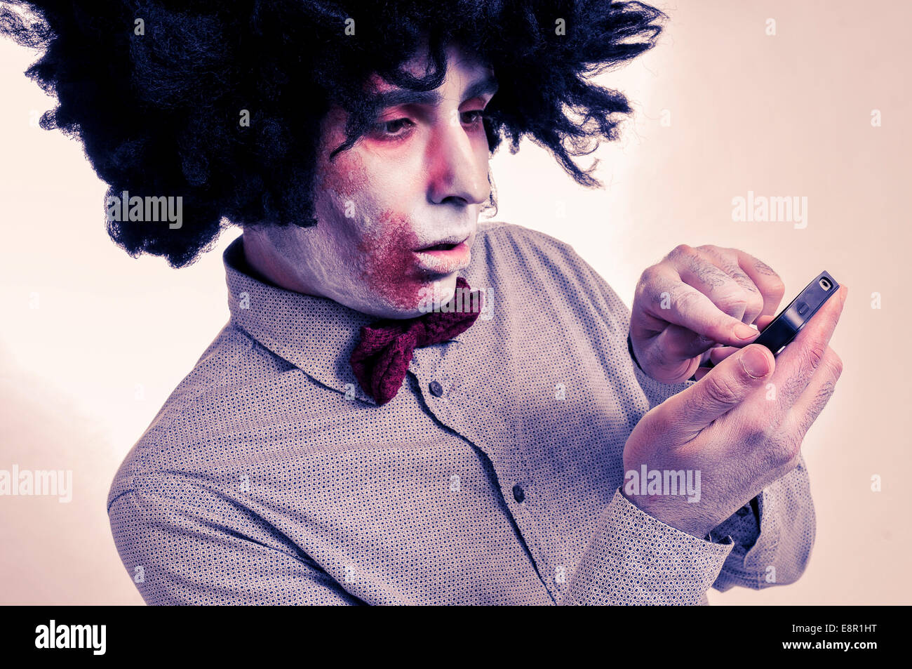 Smartphone zombie hi-res stock photography and images - Alamy