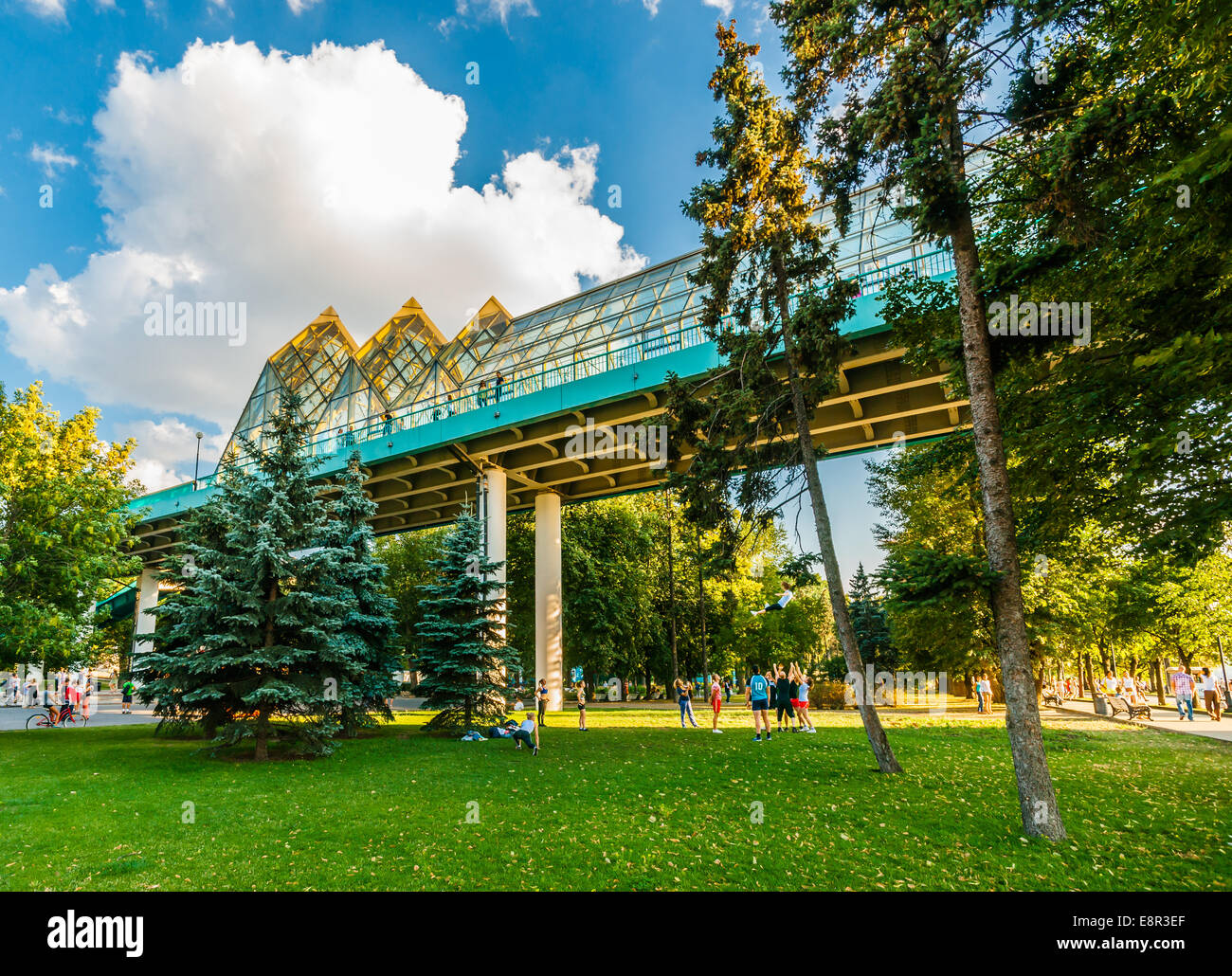 Moscow, Russia. 23rd July 2014: Acrobatic exercises by Andreevsky ...