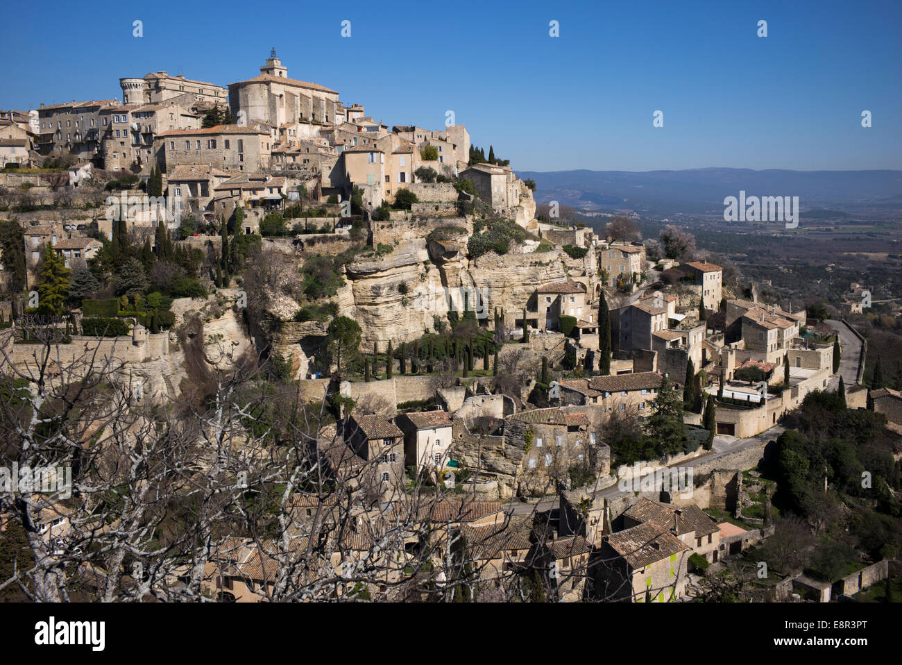 Gordes france hi-res stock photography and images - Alamy