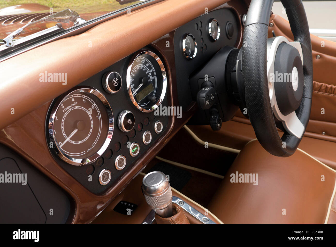 2014 Morgan Plus 8 interior and dashboard Stock Photo - Alamy