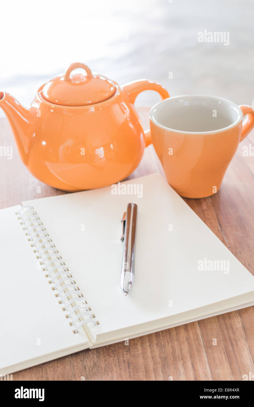 Office organizer station hi-res stock photography and images - Alamy