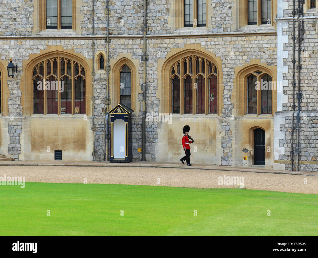 Sentry on duty at Royal Windsor Castle in the County of Berkshire, UK ...