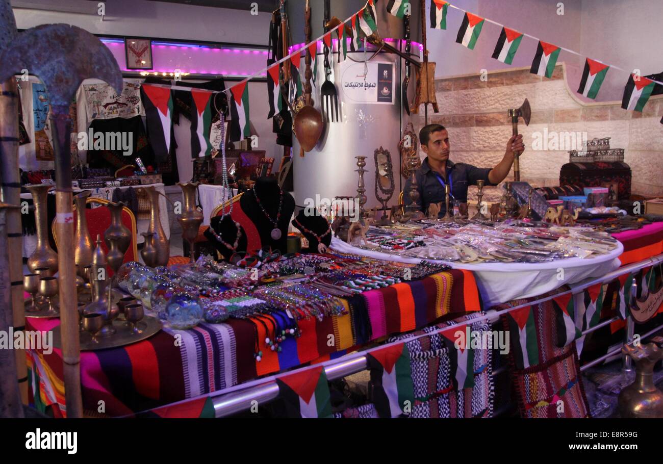 Gaza City, Gaza Strip, Palestinian Territory. 13th Oct, 2014. A ...