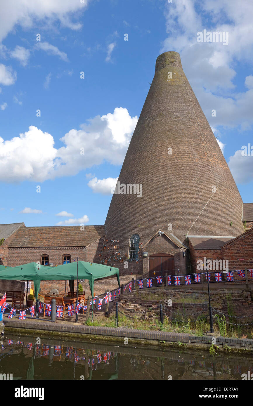 Museum of glass, stourbridge hi-res stock photography and images - Alamy