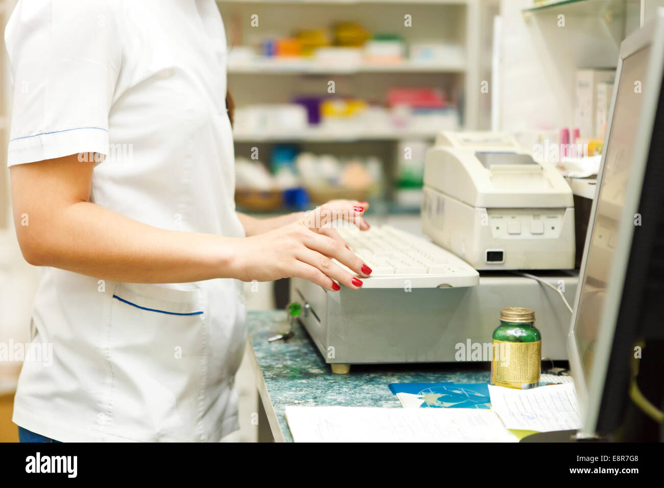 Chemist woman hi-res stock photography and images - Alamy
