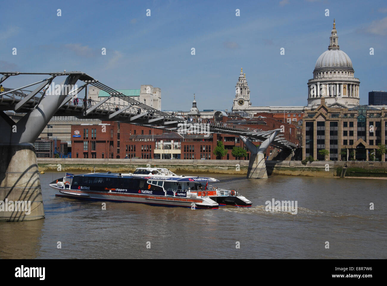 Millennium centre office buildings hi-res stock photography and images ...