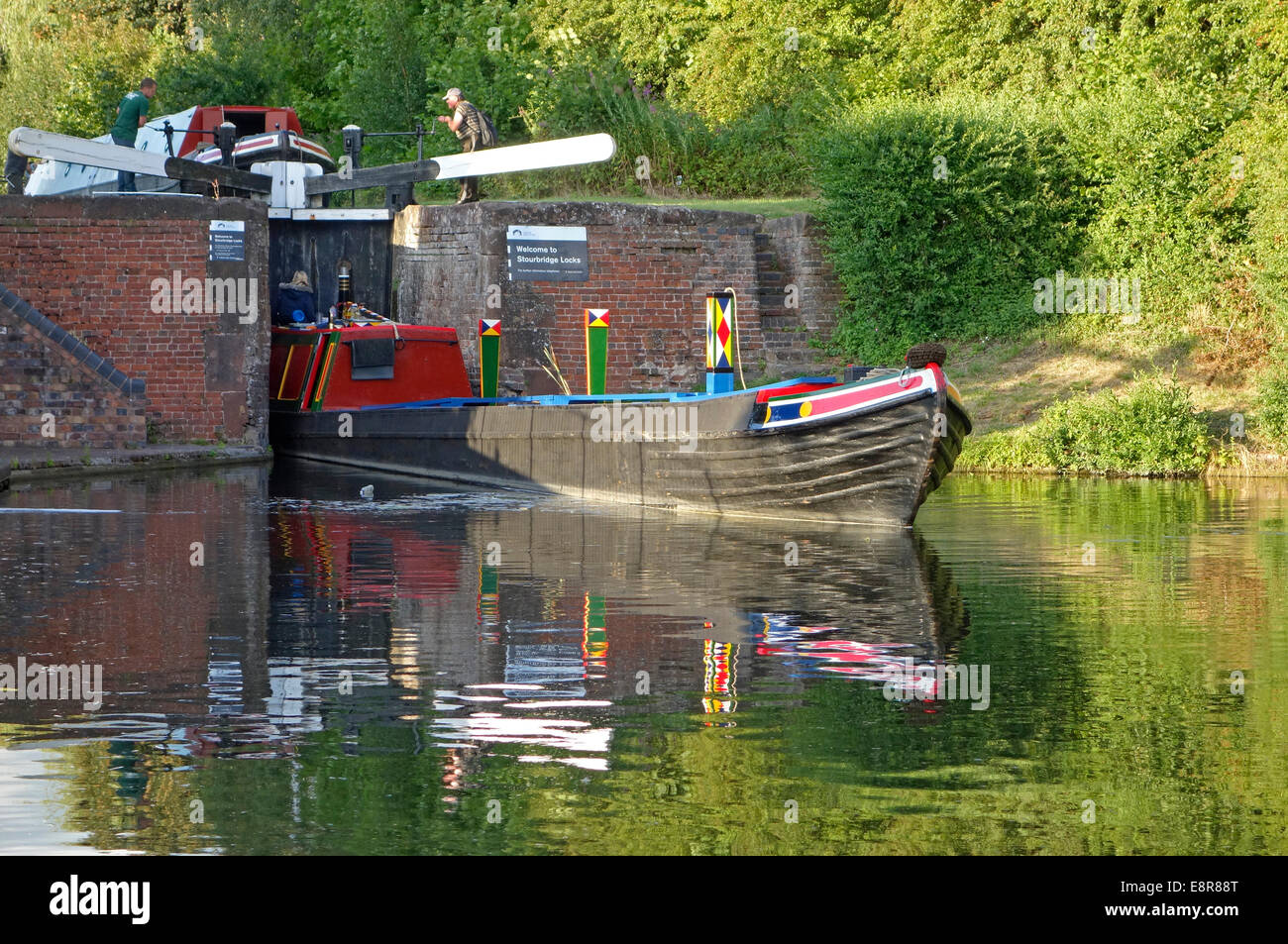 Narrowboat at Stourbridge Locks, Stourbridge Canal, West Midlands, UK ...