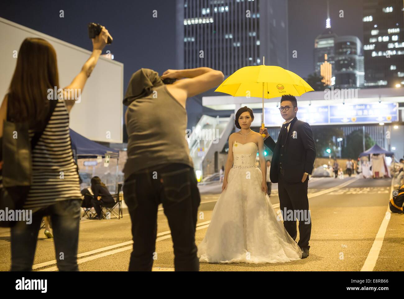 Hong Kong, China. 13th Oct, 2014. A pro-democratic couple take wedding ...