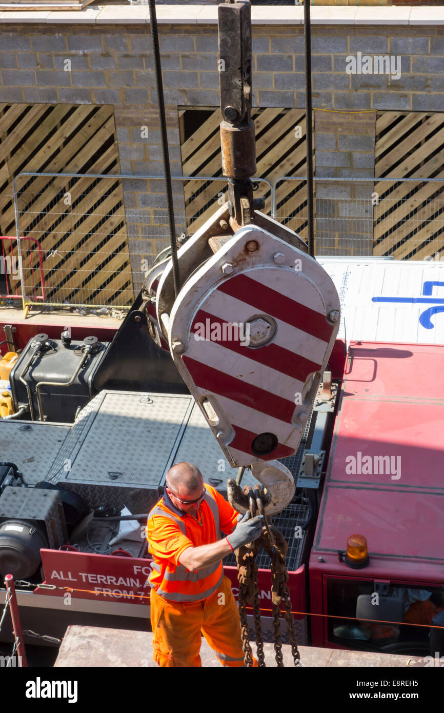 Crane hook construction hi-res stock photography and images - Alamy