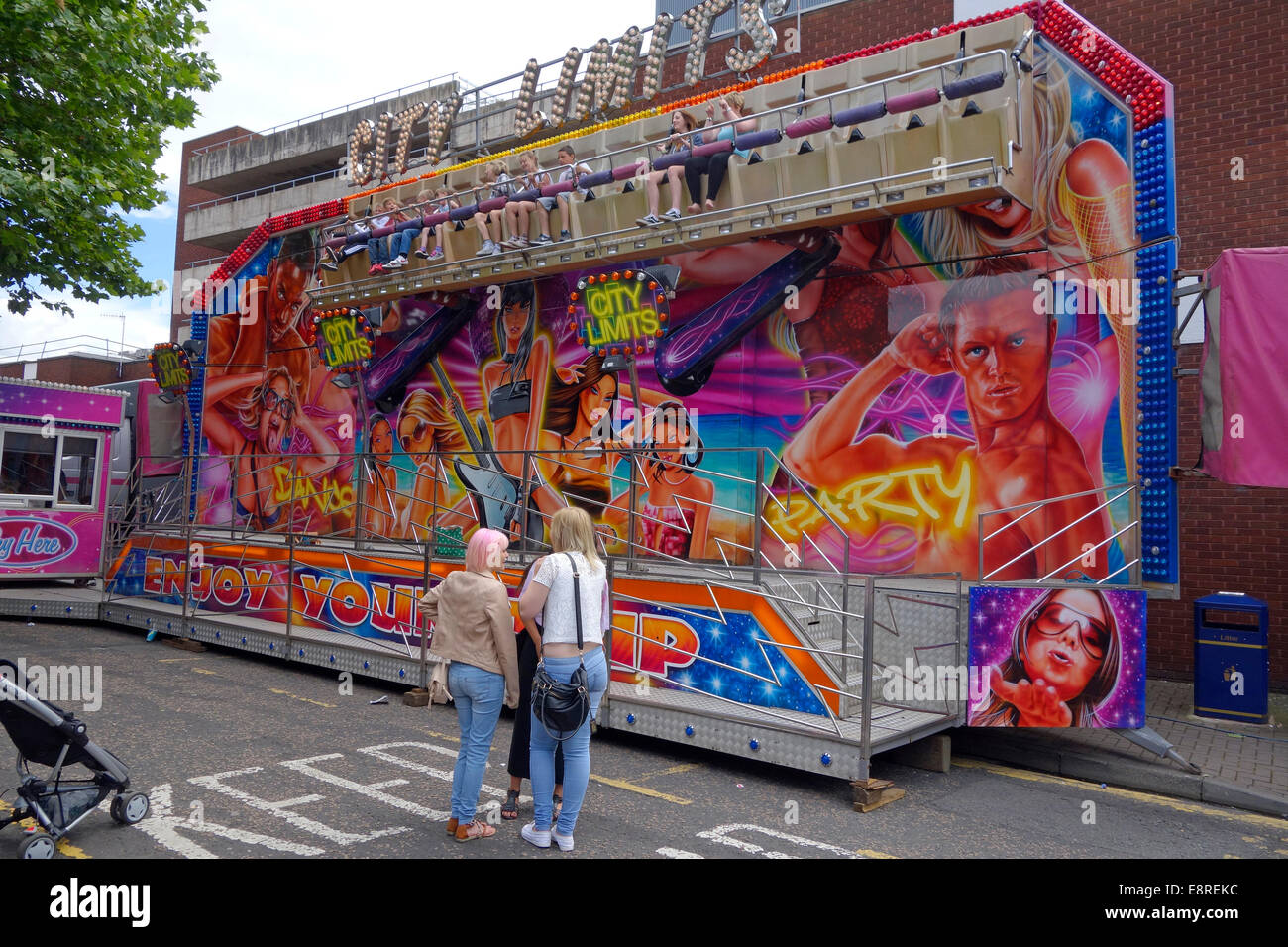 Fairground Amusement Ride ( Pendulum Type ) at Stourbridge Carnival ...