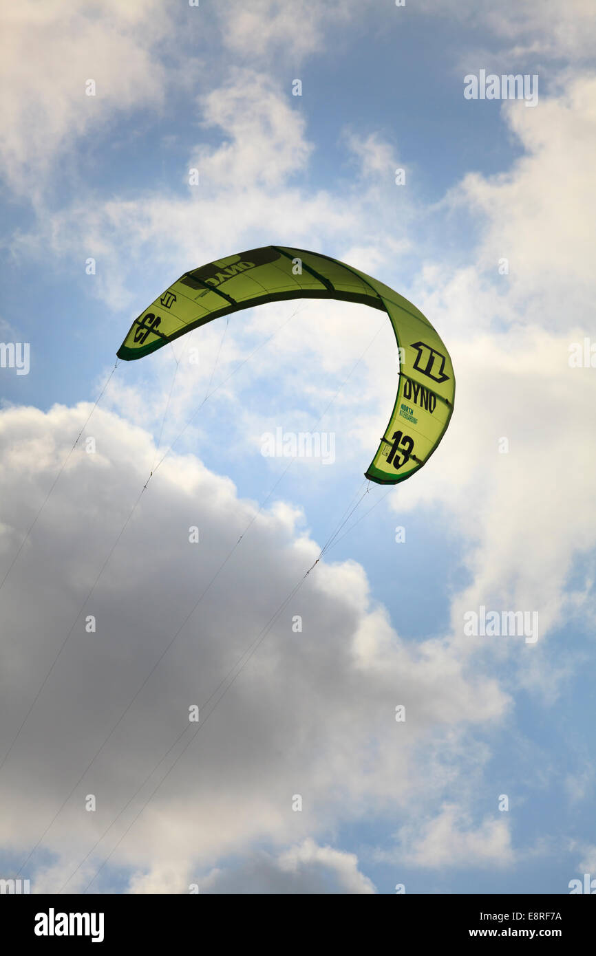 Power kite hi-res stock photography and images - Alamy