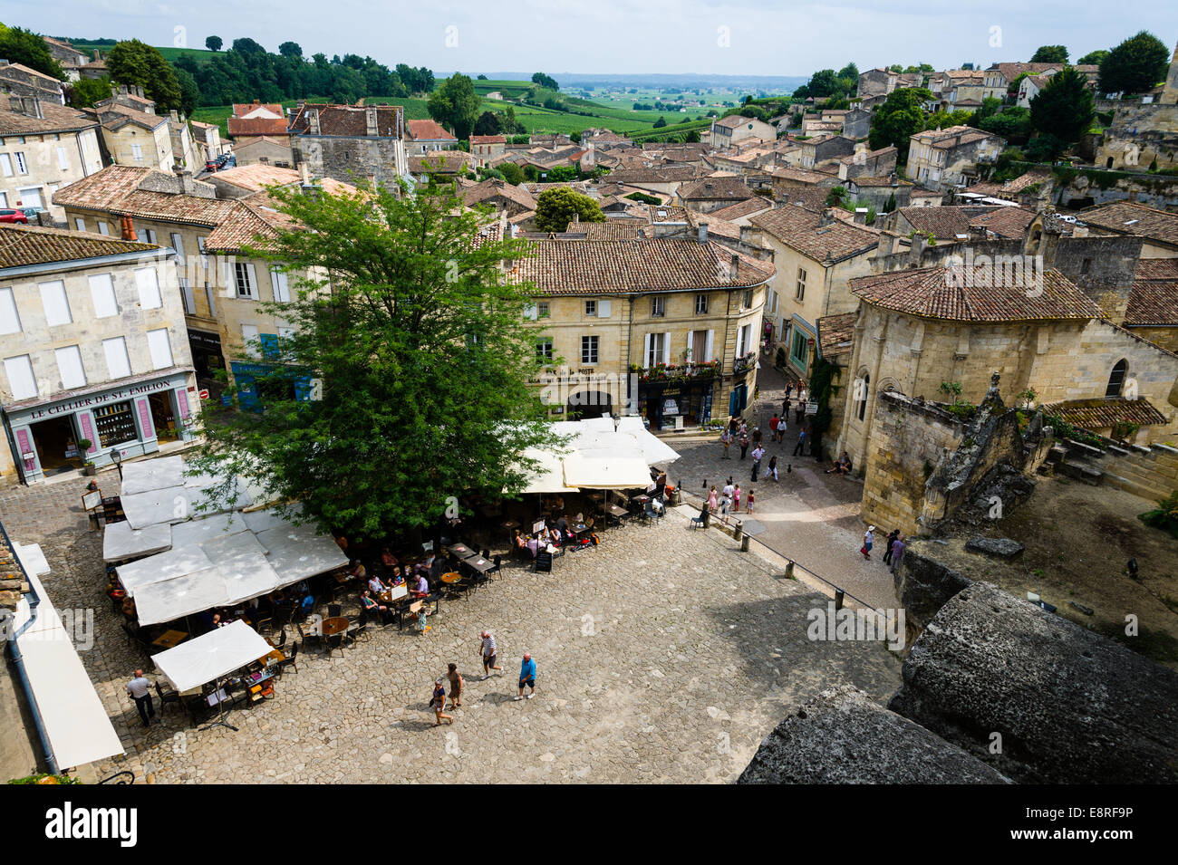 Libourne france market hi-res stock photography and images - Alamy
