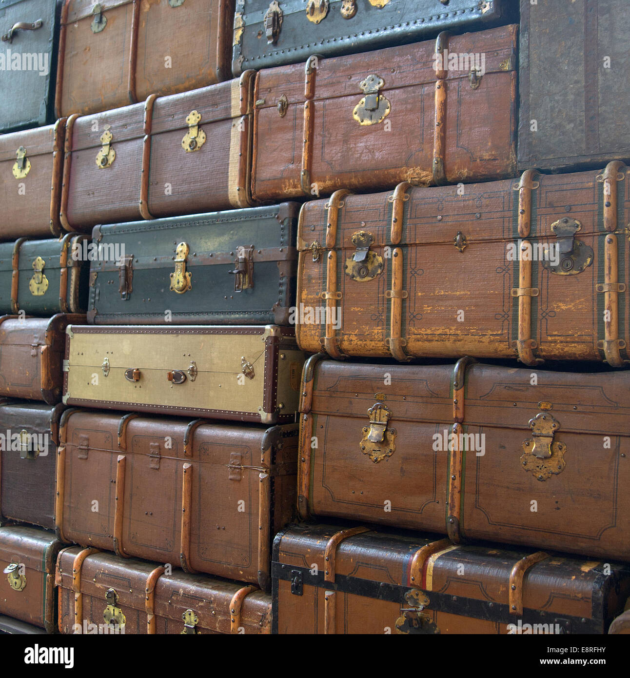 Luxury suitcase conceptual hi-res stock photography and images - Alamy