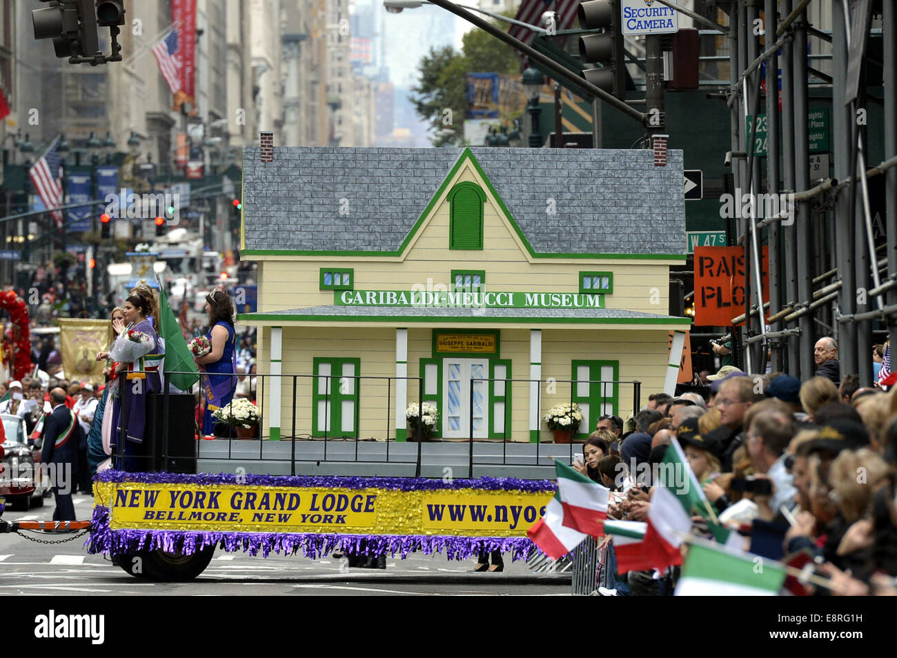 New York, USA. 13th Oct, 2014. People attend the 70th Columbus Day ...